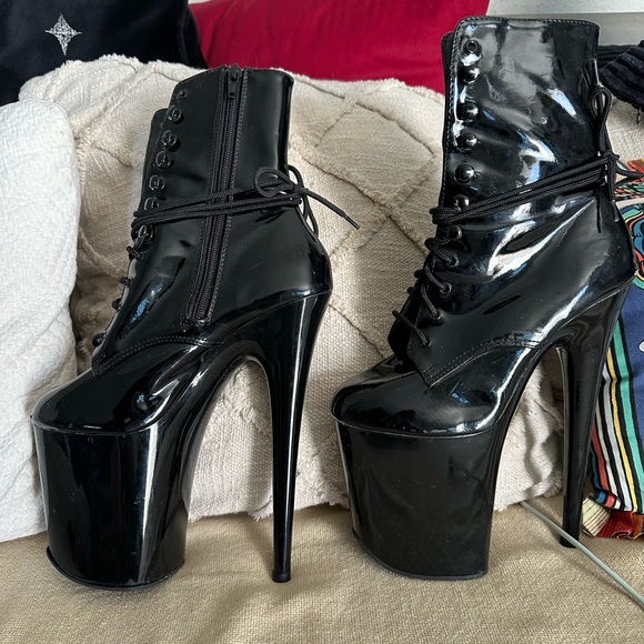 Pleaser | Shoes | Pleaser Flamingo Black Platform Laceup Boots Size 7 ...